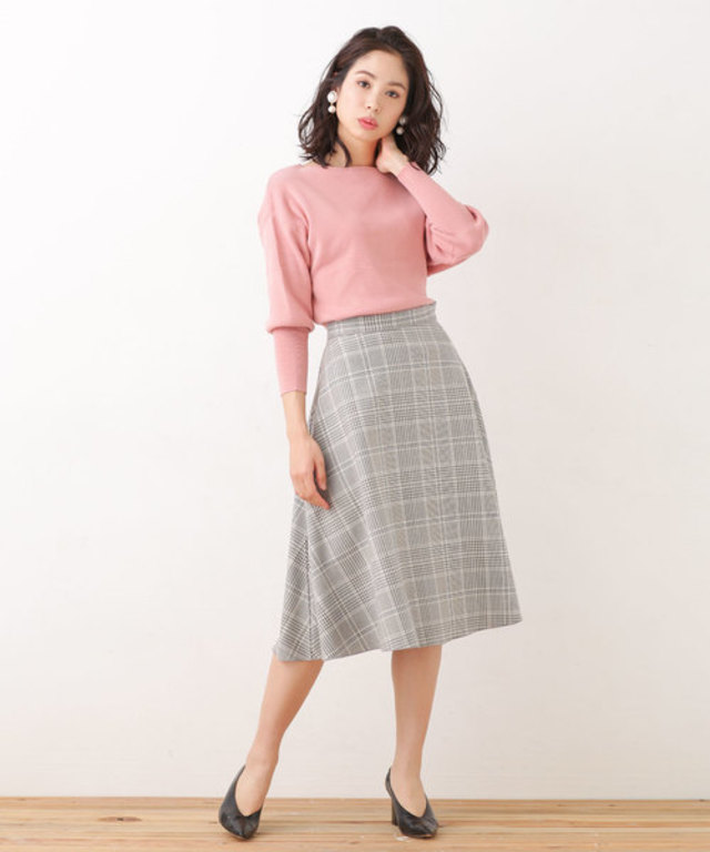写真 (4枚目) - 2WAYの着こなしを楽しめる！リバーシブルスカートで決める春の大人コーデ - - LOCARI（ロカリ）