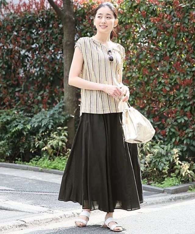 写真 (2枚目) - WEB限定に掘り出し物がザクザク！レプシィム「プチプラ最旬アイテム」今絶対買い！2TOP - LOCARI（ロカリ）