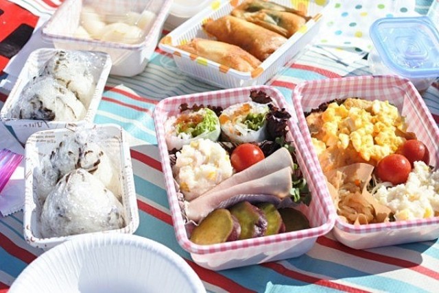 写真 (4枚目) - 「あったら便利」が全部そろう！GWおすすめ「100均レジャー便利グッズ」必需品リスト - LOCARI（ロカリ）