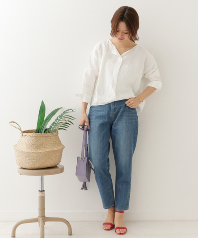 写真 (2枚目) - リネンのシーズン到来！今すぐ取り入れたいリネントップススタイル20 - LOCARI（ロカリ）