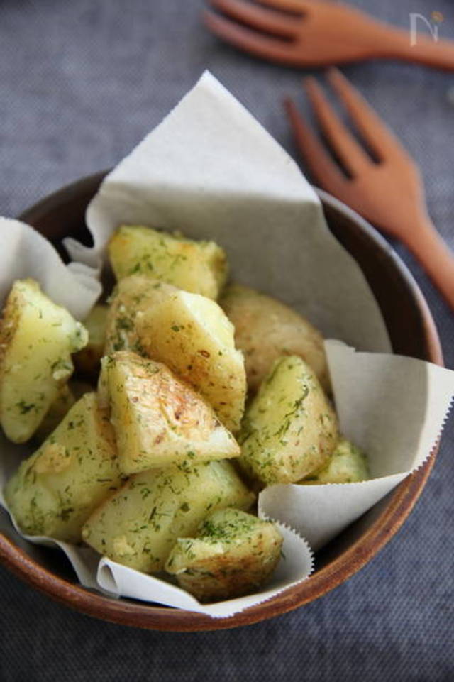 写真 (12枚目) - 給料日前でも楽しめる♡家飲みにぴったり節約おつまみレシピ12 - LOCARI（ロカリ） - LOCARI（ロカリ）