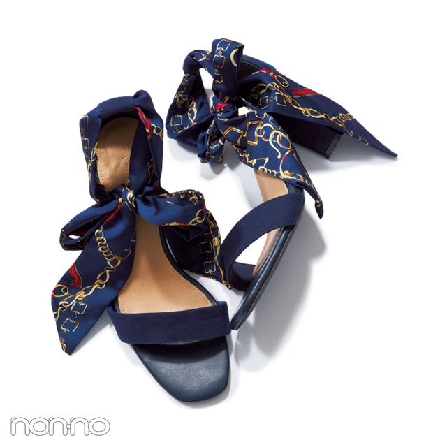 写真 (6枚目) - サンダル2019★ヒールストラップ＋靴下のミックスコーデで差をつける！ - LOCARI（ロカリ）