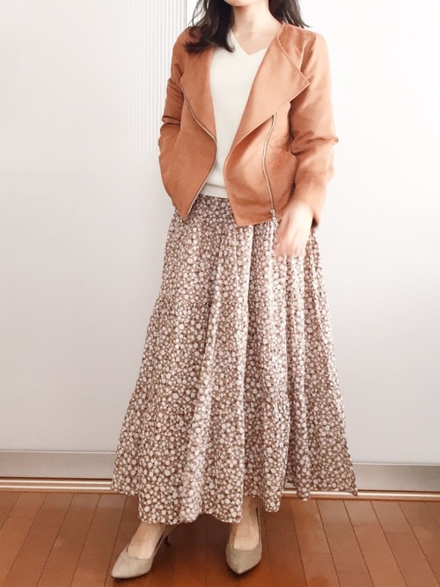 写真 (4枚目) - 春のこなれプチプラコーデは甘辛MIX♪[ユニクロ]のアイテムを使った大人女子コーデ集 - - LOCARI（ロカリ）