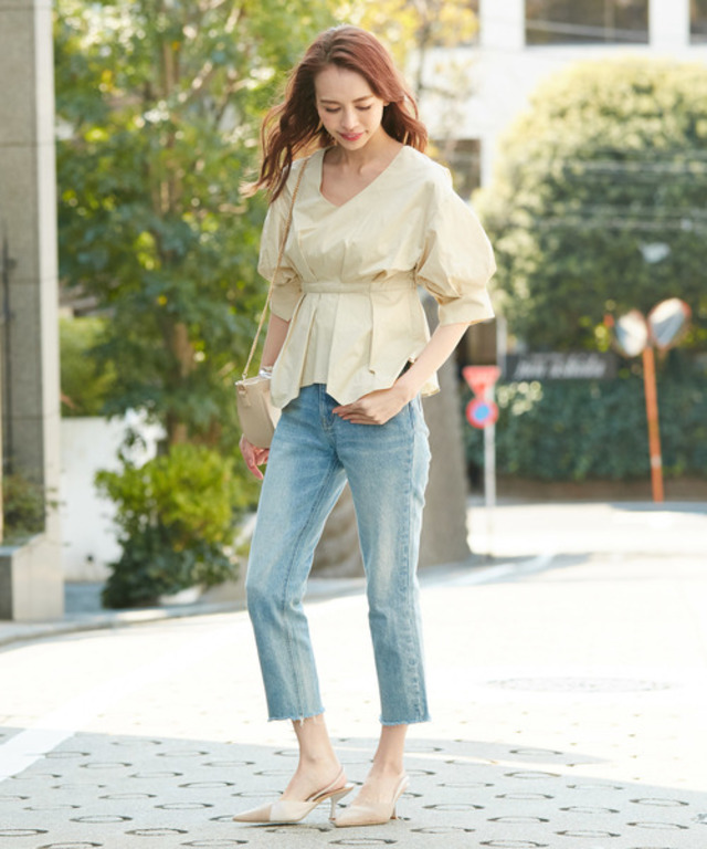 写真 (15枚目) - 今っぽ夏コーデ15選☆ふわっと広がる「ぺプラムトップス」で体型カバーも叶える♪ - LOCARI（ロカリ）