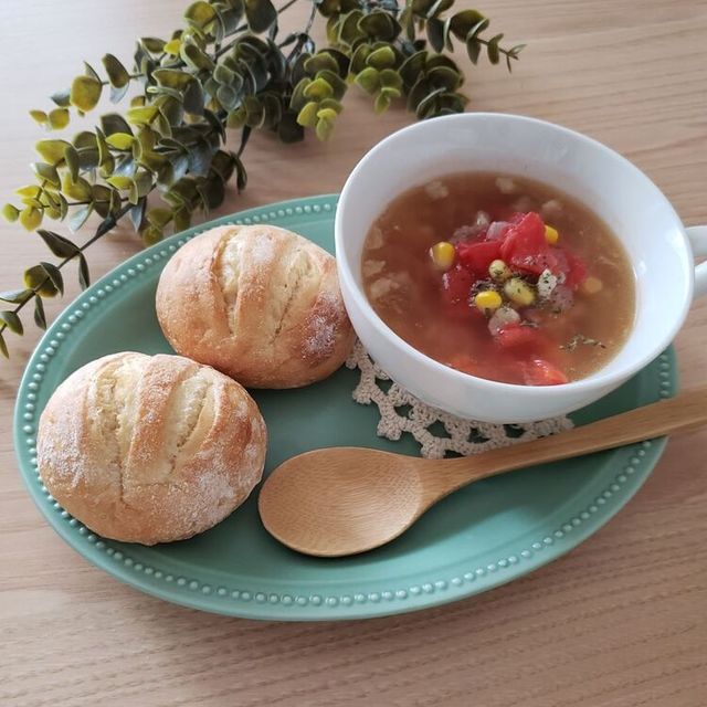 写真 (2枚目) - [365日のパンとスープ]フレッシュトマトとひき肉のコンソメスープ - - LOCARI（ロカリ）