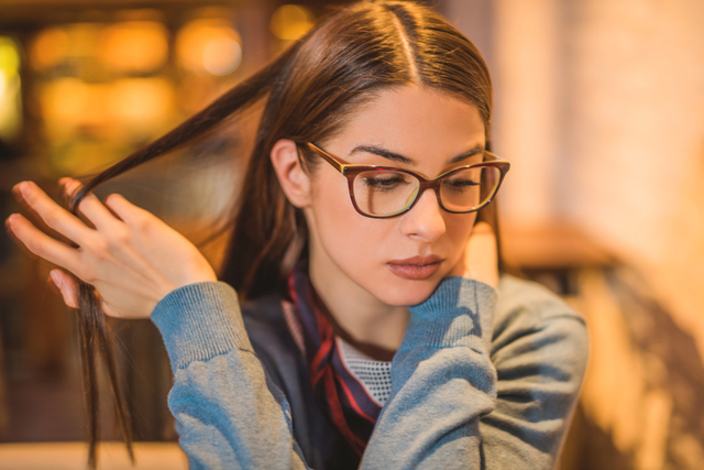 写真 (3枚目) - 聞く側にもメリットが…! 人前でノロケ話をしたほうがいい理由 #20 - - LOCARI（ロカリ）