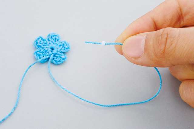 写真 (34枚目) - レース糸で編む「花いっぱいのブローチ」 - LOCARI（ロカリ） - LOCARI（ロカリ）