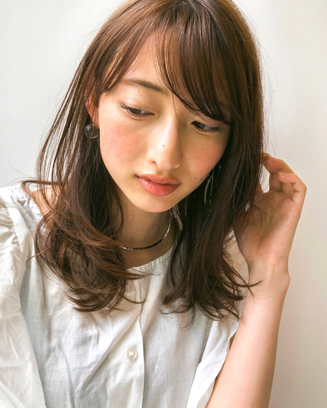 写真 (5枚目) - 痩せなくても大丈夫♡丸顔さんがほっそり見える小顔ヘアスタイルはこれ！ - LOCARI（ロカリ）