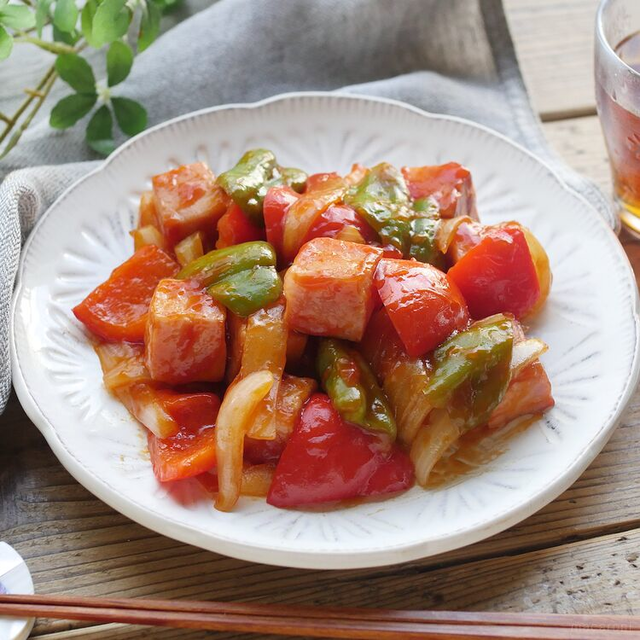 写真 (13枚目) - うま味たっぷり！ベーコンのおすすめレシピ28選 - LOCARI（ロカリ） - LOCARI（ロカリ）