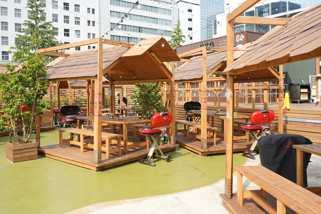 写真 (4枚目) - ここが東京駅目の前とは・・都心で“手ぶらBBQ”って最高すぎる！緑あふれる「THE - LOCARI（ロカリ）