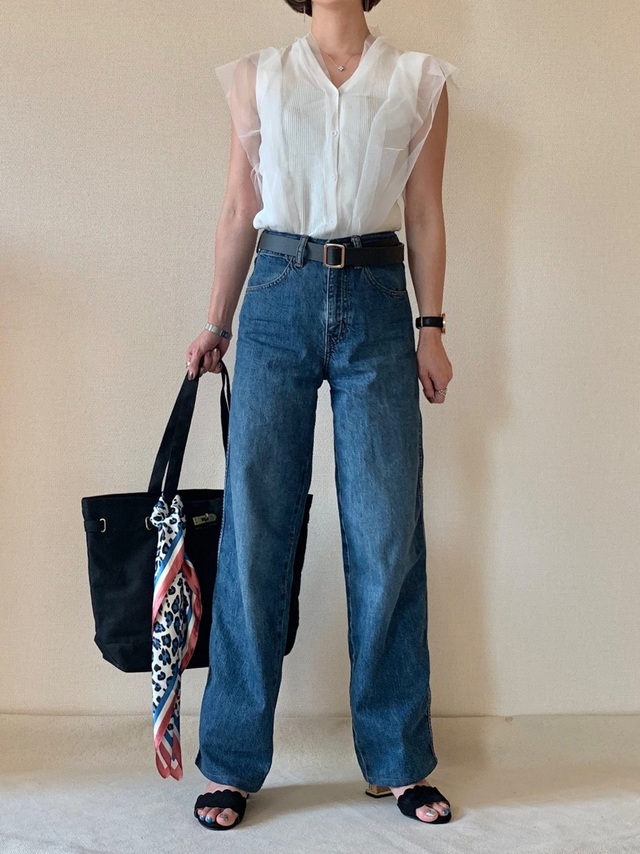 写真 (4枚目) - ユニクロ「神デニム」4選♡ALL美脚ジーンズで夏を着こなす！ - LOCARI（ロカリ）