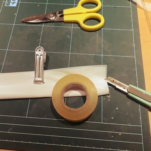 写真 (4枚目) - 100均で完璧DIY！お風呂場の窓に目隠しカーテンを取り付けてみた - LOCARI（ロカリ）