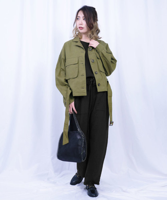 写真 (8枚目) - サファリジャケットのレディースコーデ特集♡今すぐトレンドアイテムをGET♪ - LOCARI（ロカリ）