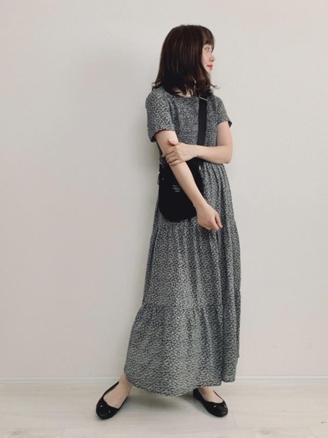 写真 (17枚目) - [GU]の「ブラックアイテム」が活躍！大人女子感と季節感をどっちもGETしよう♪ - LOCARI（ロカリ）