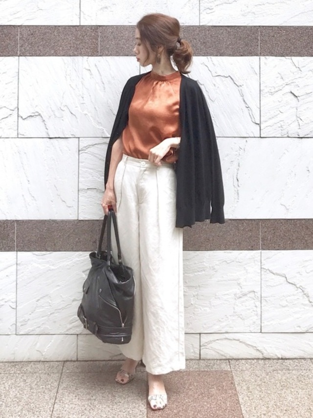 写真 (7枚目) - [ユニクロetc.]ブラウスはプチプラでGET！大人女子のデートコーデ特集♡ - LOCARI（ロカリ）