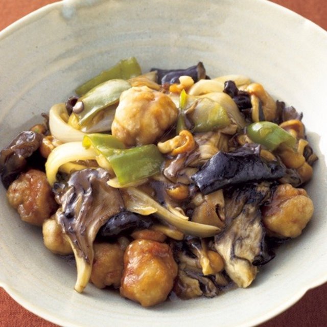 写真 (3枚目) - リーズナブルな食材のダブル使い! きのこ×豚肉の簡単炒め - LOCARI（ロカリ） - LOCARI（ロカリ）