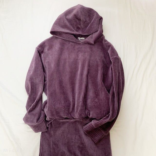 写真 (1枚目) - 単体＆セットでフルに使える♡秋のGUベロアセットアップ活用術 - LOCARI（ロカリ）