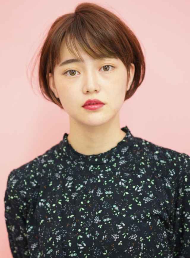 写真 (3枚目) - 秋冬は断然スッキリヘア！女っぽも叶える「ショートボブ」カタログ - LOCARI（ロカリ）