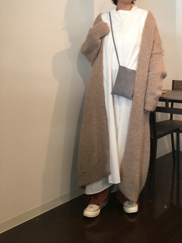 写真 (9枚目) - ロングワンピースの冬コーデ特集！《カラー別》女性らしさがUPする着こなし方♪ - LOCARI（ロカリ）