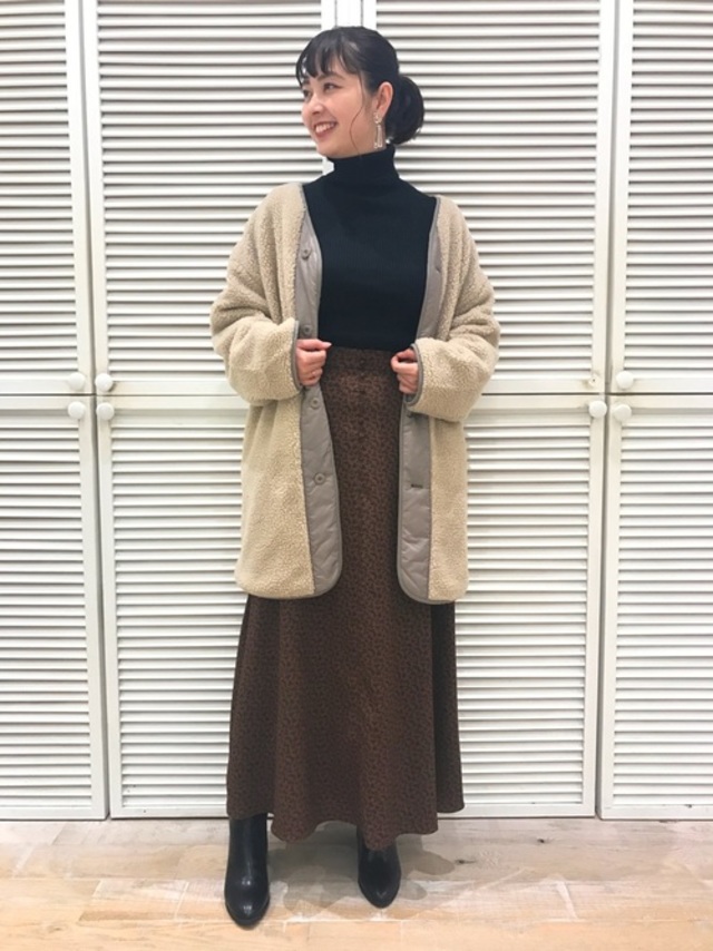 写真 (24枚目) - [2020冬]花柄スカートコーデ集♡一目置かれる褒められファッションをご紹介 - LOCARI（ロカリ）