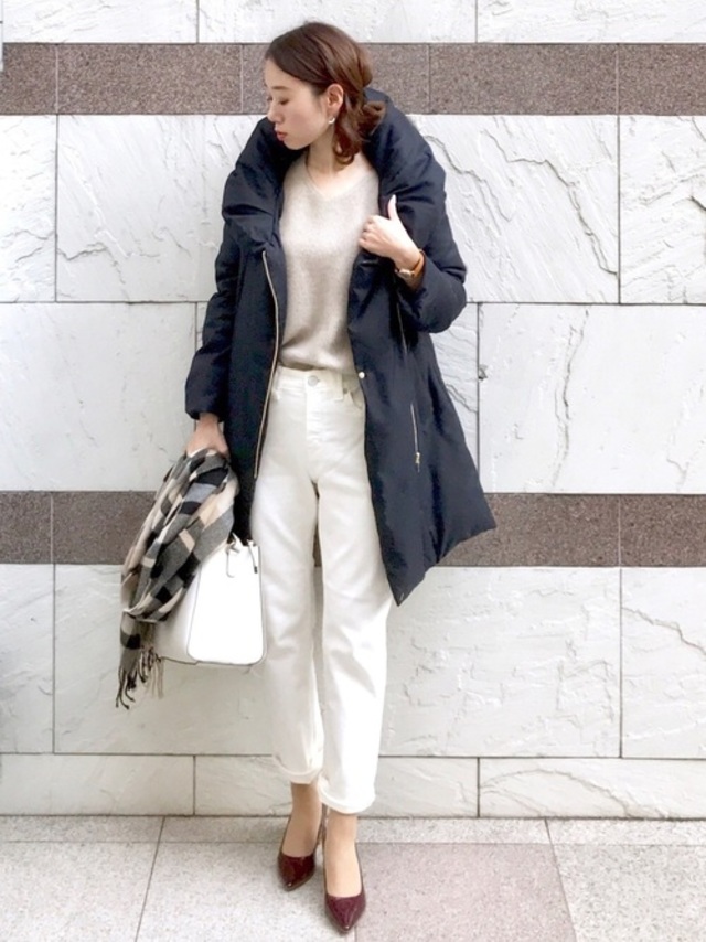 写真 (10枚目) - [2020]パンツでスタイルアップ♪冬のオフィスカジュアルコーデ特集 - LOCARI（ロカリ）