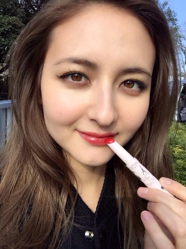 写真 (9枚目) - 全国で売り切れ続出！！西山茉希が愛用するプチプラリップが1本で優秀過ぎる♡ - LOCARI（ロカリ）