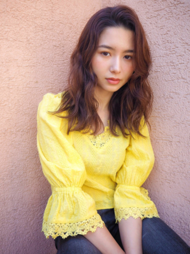 写真 (4枚目) - 乃木坂46卒業！[桜井玲香]の髪型で凛とした女っぽ美人に♡ - LOCARI（ロカリ） - LOCARI（ロカリ）