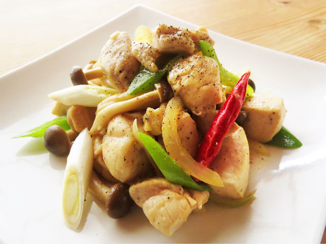 写真 (12枚目) - [調理別]「鶏胸肉」を使ったおすすめレシピ20選 - LOCARI（ロカリ） - LOCARI（ロカリ）