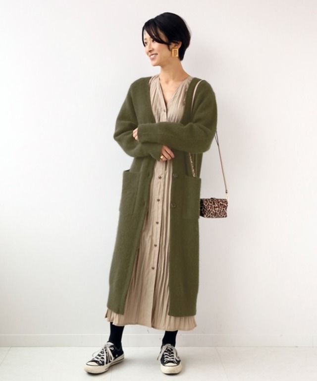 写真 (15枚目) - 冬のレイヤードを楽しもう！ スタイリングの幅が広がるカーディガンコーデ15選 - LOCARI（ロカリ）