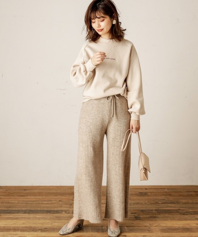 写真 (11枚目) - 動きやすさもオシャレさも両立♡《ゆったりトップス》で今っぽコーデを楽しむ！ - LOCARI（ロカリ）