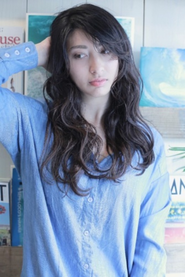 写真 (3枚目) - [モデル・山田優]の髪型で女度UP！＜ショート〜ロングまで＞ - LOCARI（ロカリ）