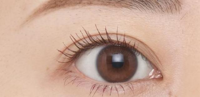 写真 (11枚目) - ドキッとするほど目が魅力的…赤アイライナーを使いこなして垢抜けeyeに - LOCARI（ロカリ）