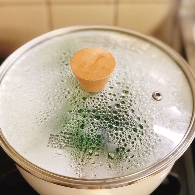 写真 (8枚目) - 牡蠣とほうれん草の旨汁鍋[飲んべえママの1分鍋 vol.5] - LOCARI（ロカリ） - LOCARI（ロカリ）