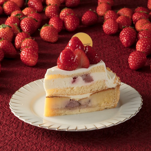 写真 (2枚目) - シャトレーゼで「10日間しか食べられない！」贅沢すぎる「苺スイーツ」走ってゲット！ - LOCARI（ロカリ）