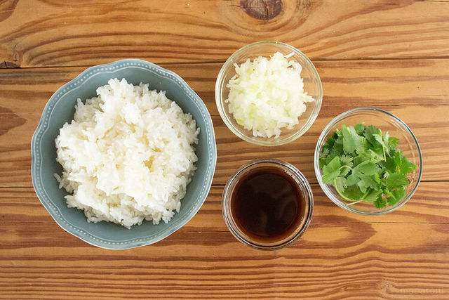 写真 (5枚目) - 味付は「ウスターソース」だけ！楽うまワンプレートごはん[調味料活用 vol.14] - LOCARI（ロカリ）