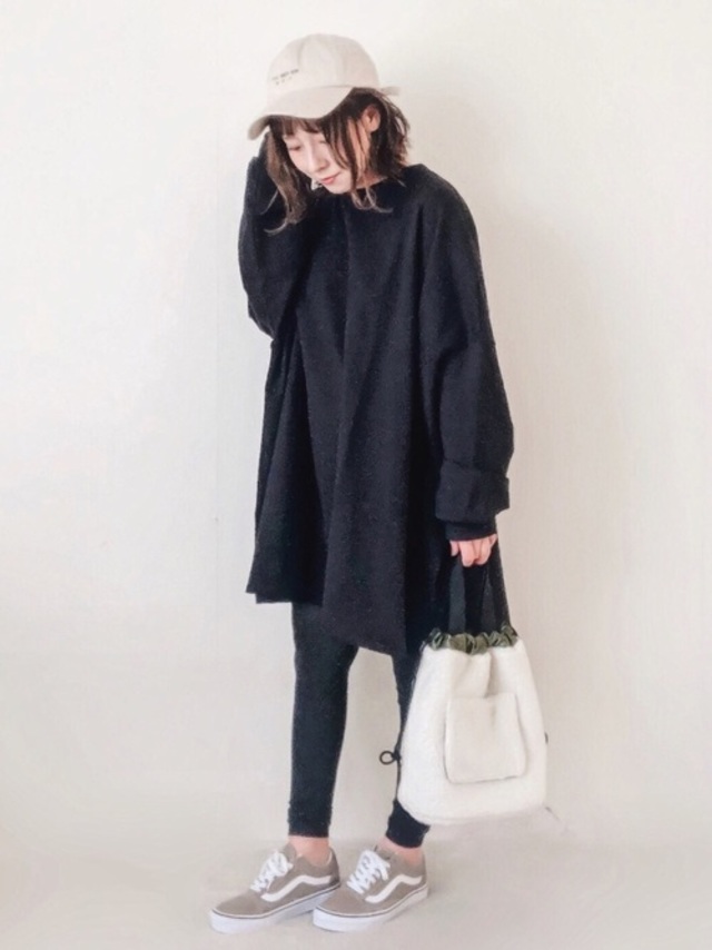 写真 (13枚目) - [2020春]黒スキニーで美シルエットを叶えよう♡無難にならないコーデ術28選 - LOCARI（ロカリ）