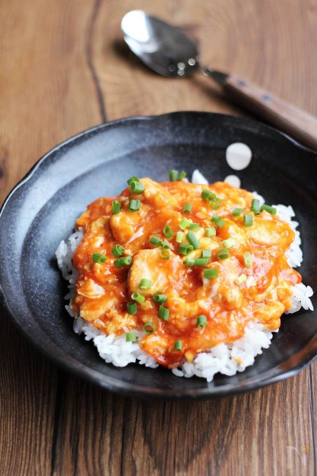 写真 (3枚目) - 節約食材で超絶品♡お財布ピンチを救う「安うま丼」10選 - LOCARI（ロカリ） - LOCARI（ロカリ）