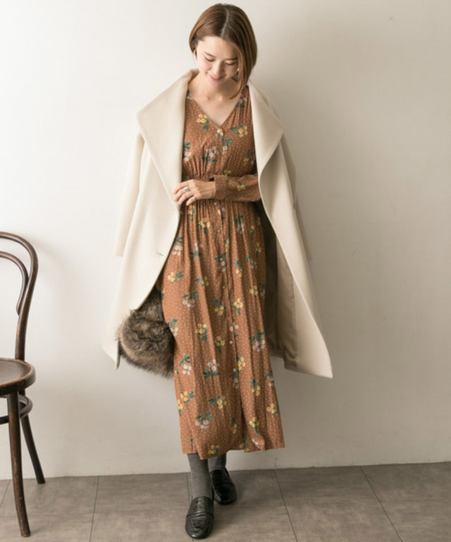 写真 (10枚目) - 春を先取り♡『花柄』アイテムでふんわり女性らしい春先コーデ15選 - LOCARI（ロカリ）