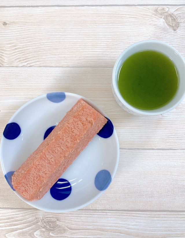 写真 (7枚目) - なんや、この“さくら感”は！！？無印の「150円おやつ」がふわっふわで美味しい〜！！ - LOCARI（ロカリ）