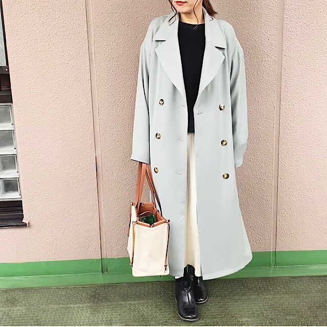 写真 (3枚目) - NGコーデになってない！？大人気GU「とろみトレンチ」で野暮ったくならないコーデのコツ - LOCARI（ロカリ）