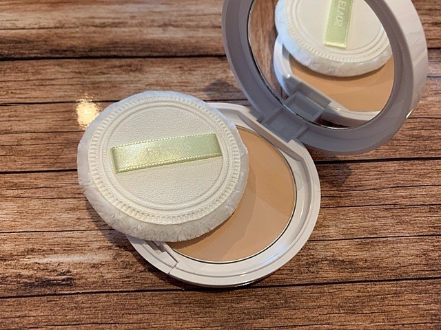 写真 (5枚目) - [最大15%割引中]巣ごもり最適コスメ発見！UVケア＆毛穴・くすみカバー優秀「マニア絶賛」 - LOCARI（ロカリ）