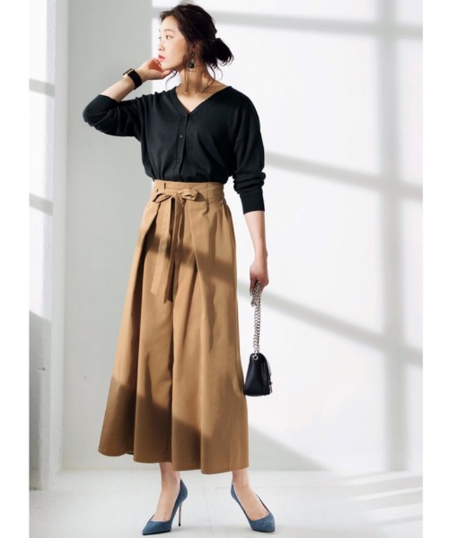 写真 (1枚目) - 大人のパンツコーデ完全攻略book♡バリエーション豊富なコーデ集 - - LOCARI（ロカリ）