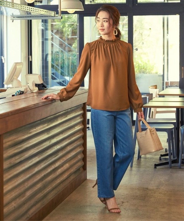 写真 (9枚目) - WEB会議におすすめのコーデ特集！テレワークでもおしゃれな服装で好印象♪ - - LOCARI（ロカリ）