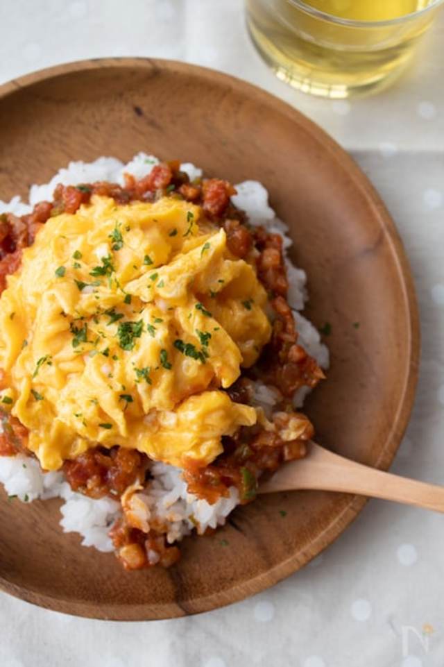 写真 (8枚目) - 洋食の定番♡みんな大好き至極の「オムライス」レシピ10 - LOCARI（ロカリ）