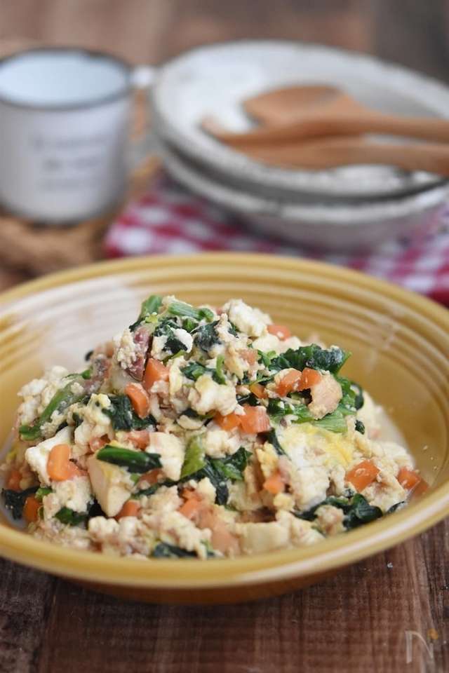 写真 (7枚目) - 料理のジャンルを選ばない！ほうれん草の人気レシピ30選 - LOCARI（ロカリ） - LOCARI（ロカリ）