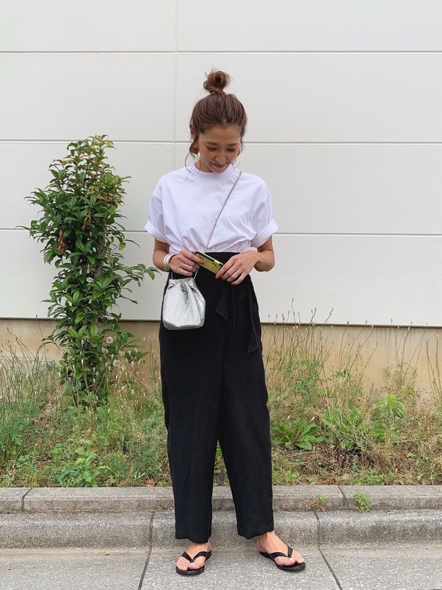 写真 (7枚目) - 白Tの季節がやってきた♡オトナ女子の「白TコーデSNAP」10選 - LOCARI（ロカリ）