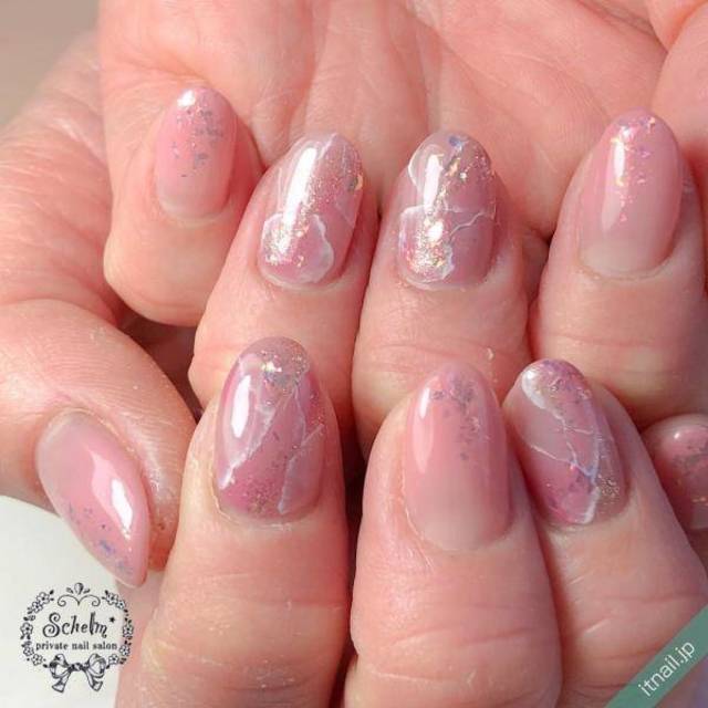 写真 (11枚目) - 今が旬♡オシャレな「天然石ネイルデザイン」TOP10 - LOCARI（ロカリ） - LOCARI（ロカリ）