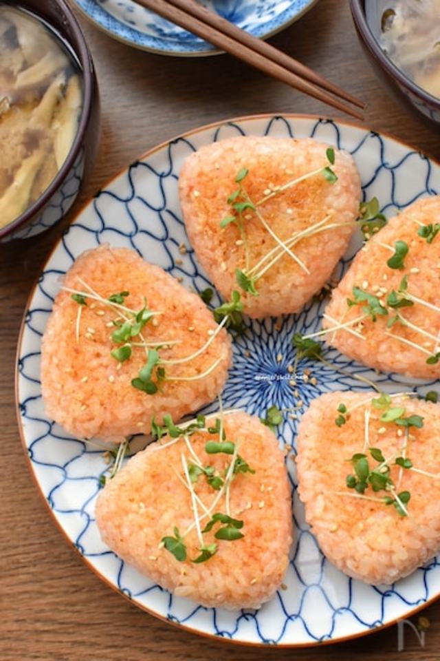 写真 (11枚目) - バリエーション無限大♡ほおばりたくなる「絶品おにぎりレシピ」TOP10 - LOCARI（ロカリ）