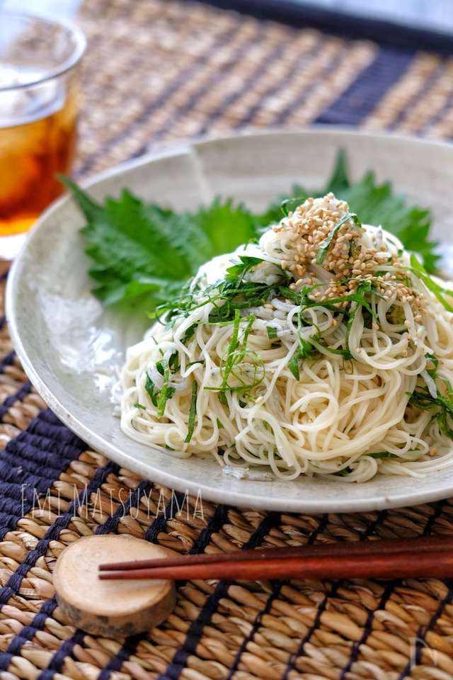 写真 (3枚目) - 「また？」なんて言わせません♡まだまだ美味しいアレンジ素麺レシピ10 - LOCARI（ロカリ）