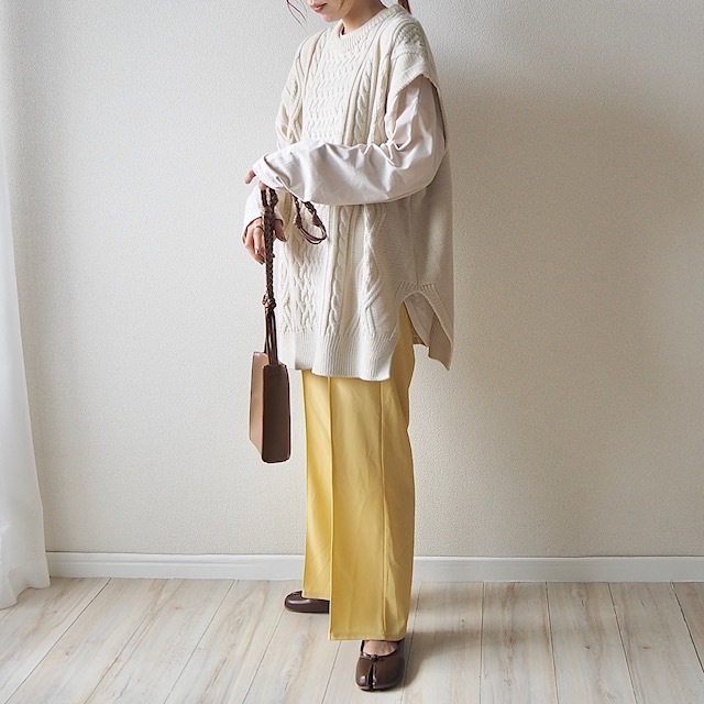 写真 (9枚目) - そのコーデNGです！しまむら「990円パンツ」で今から秋まで着られるOK・NGコーデ - LOCARI（ロカリ）